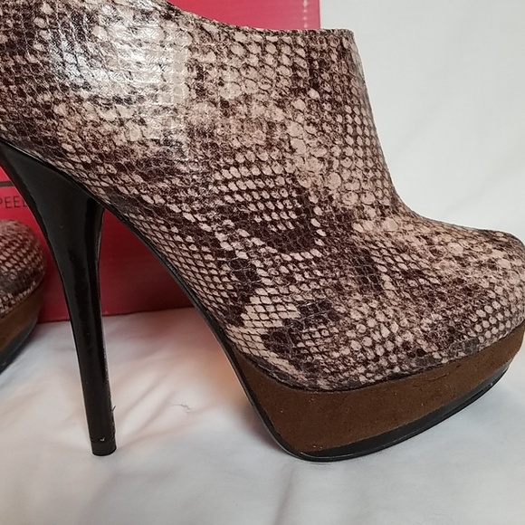 Speed Limit 98 | Shoes | Speed Limit 98 Booties | Poshmark